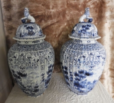 Coppia vasi in ceramica dipinti a mano